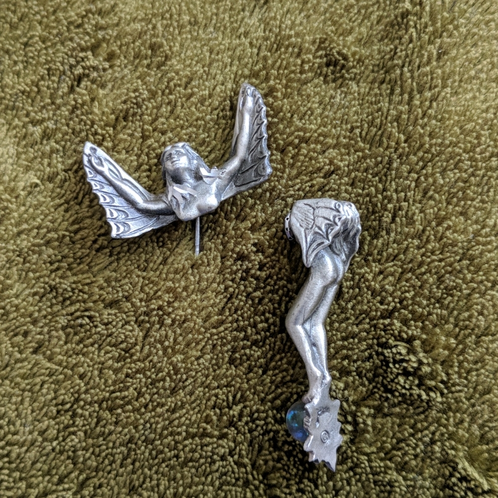 Fable Fairy Pewter Vintage Two Sided Pin - Gem